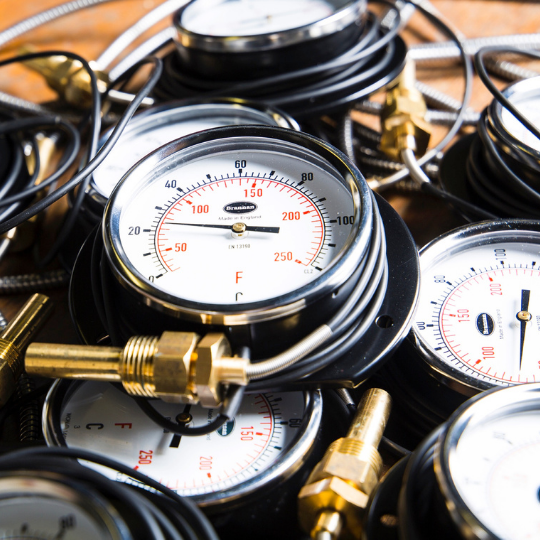 Industrial dial thermometers, pressure gauges & digital meters | Brannan